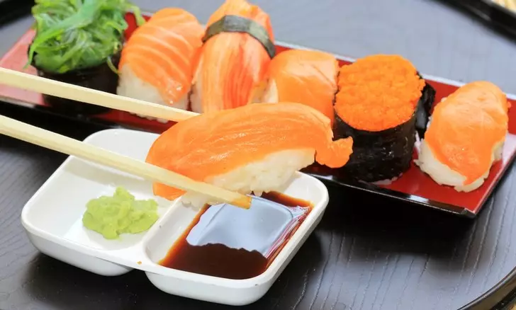 Stampa №1 - Sushi għażżien f'Tokjo: Riċetta Oriġinali