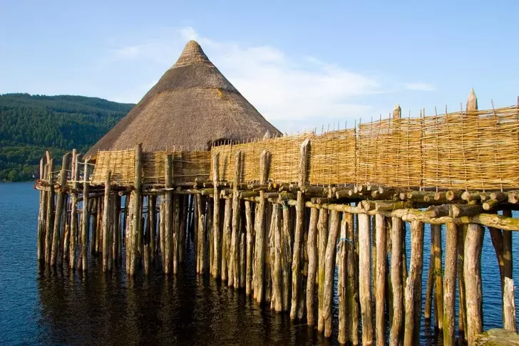 תמונה № 1 - ב Wales מצא עתיק יותר מאשר stonehenge ופירמידה גיזה