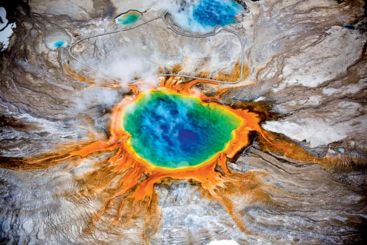 Foto Nummer 1 - Wëssenschaftler warnen: déi méiglech Ausbroch vum Yellowstone Crovolkan wäert op d'mannst 90.000 Leit ëmbréngen