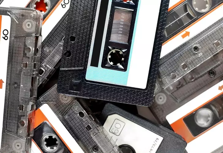 Photo №1 - audio cassettes are recruited popularity