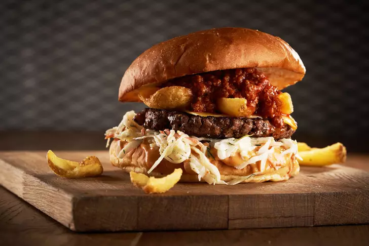 Picha Nambari 1 - Mvulana wako: Kichocheo cha Burger ya Amerika ya jadi