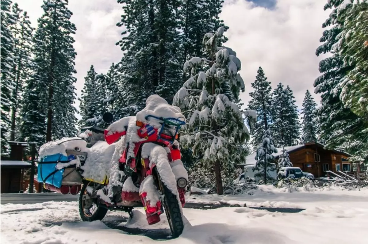 5 nuotrauka Nr. 5 - vikšrai, nesavanaudiškumas, šildomas balnelis: 5 Įdomūs faktai apie žiemą važiuojant motociklu