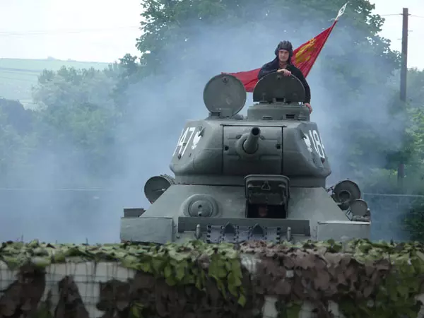 ពី T-34 ដល់មហាសមុទ្រឥណ្ឌា