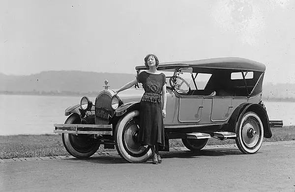 Photo №4 - Oldsmobile til Fanny Bryce