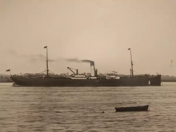 Sejarah seorang kapal karam 150_2