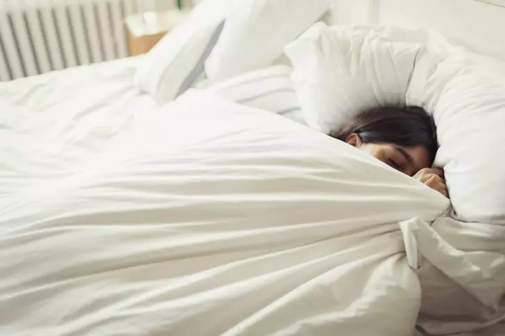 Photo №1 - Melyek a gyors alvási fázis megsértésének fő okai