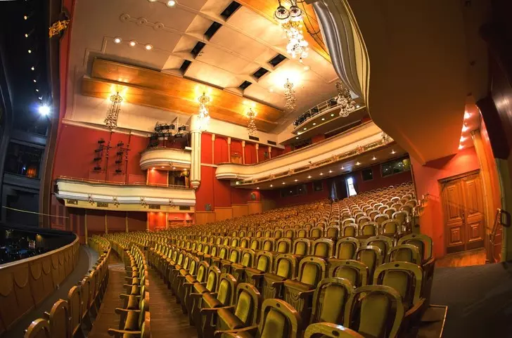 Rusiyanın əsas musiqi teatr biri inkişaf necə yaradılmış və edilmişdir: - Photo №1 bağçasında Opera