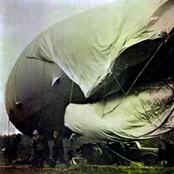 Photo №3 - Aerostat Clooking for Clouds