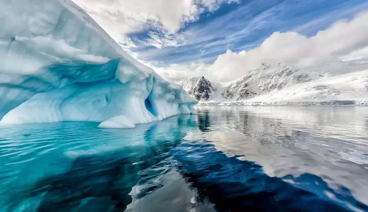 ภาพถ่าย№1 - ในแอนตาร์กติกาจะสร้างน้ำแข็งจากทั่วโลก