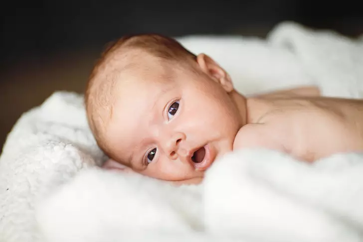 Vědci ukázali, jak novorozenci vidí rodiče