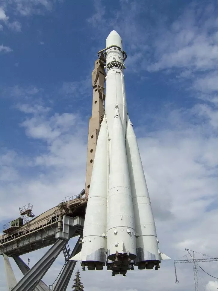 Photo №2 - Prix principal - Univers: Comment la course spatiale URSS s'est développée et les États-Unis