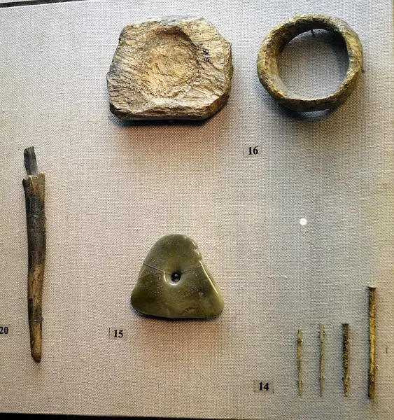 Artefacts: 5 nevjerojatnih djela paleolitske umjetnosti pronađena u Rusiji 209_9