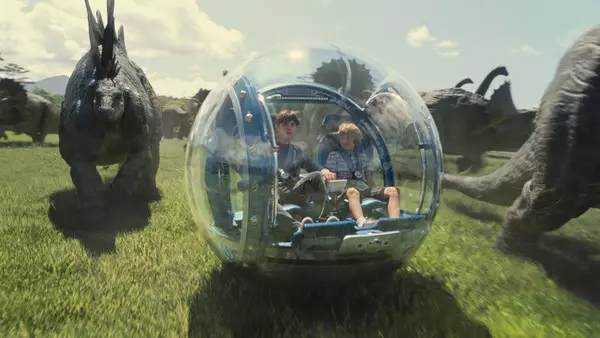 Dinozorlar, Kovboylar Androidler ve Geleceğin Şehri: Sinema dünyasından 5 parklar, ziyaret etmek istediğimiz sinema dünyasından