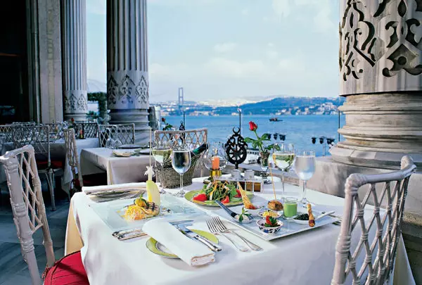 Foto №1 - Istanbul. Ciragan Palace Kempinski