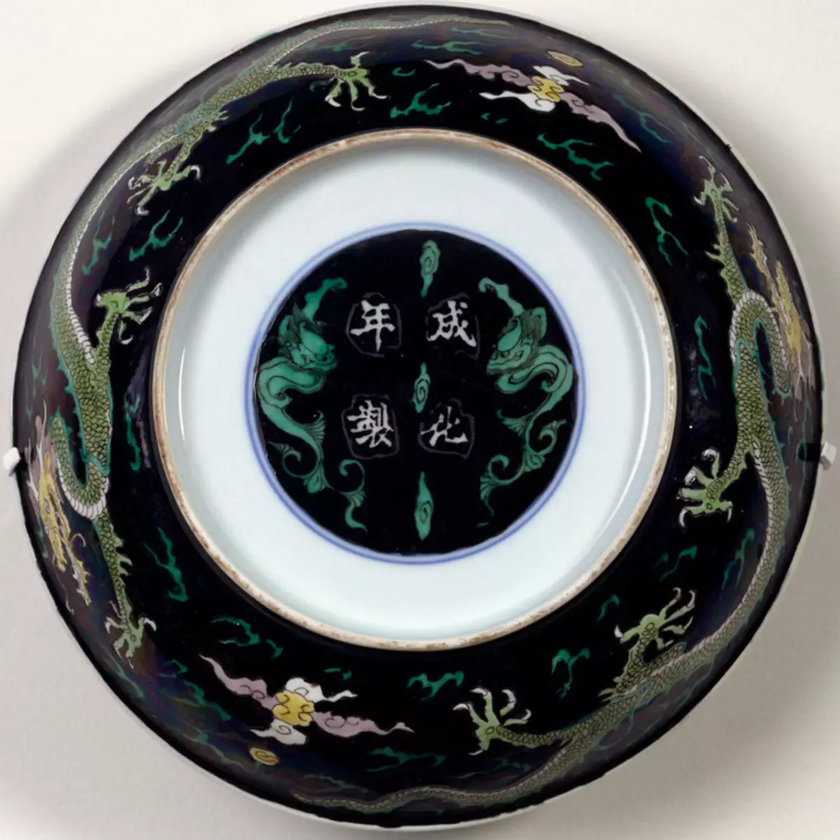 Foto №2 - Aristocrat dari Keramik: 5 Fakta Menarik Tentang Cina