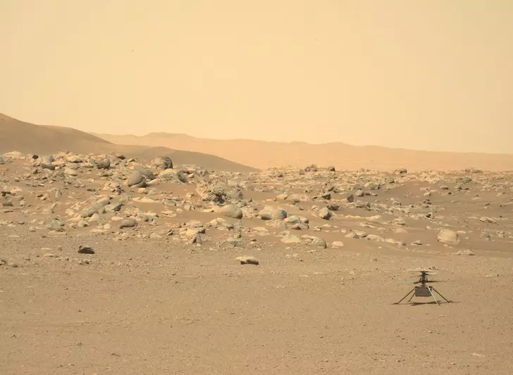 Photo №1 - Martian Hellicopter NASA သည် 10 ကြိမ်မြောက်လေယာဉ်ဖြင့်ပြုလုပ်ခဲ့သည်