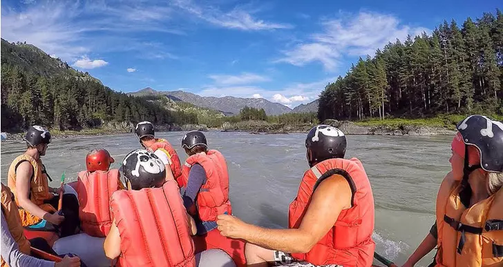 Uimhir Photo 10 - Ainmneacha Sléibhe: 10 suíochán le feiceáil in Altai