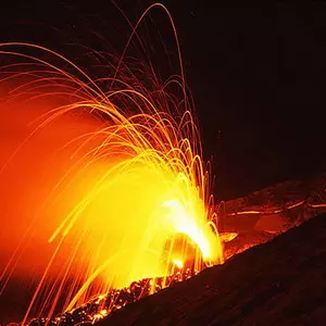 Foto Nummer 1 - Etna kam wieder zum Leben