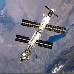 Foto №1 - ISS is beskerm teen meteoriete