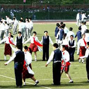Foto №1 - Hiina koolilapsed on jagatud tants