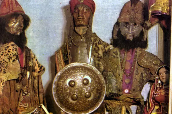 Снимка №1 - кардинал Мазарини, Karagaz Ефенди и други