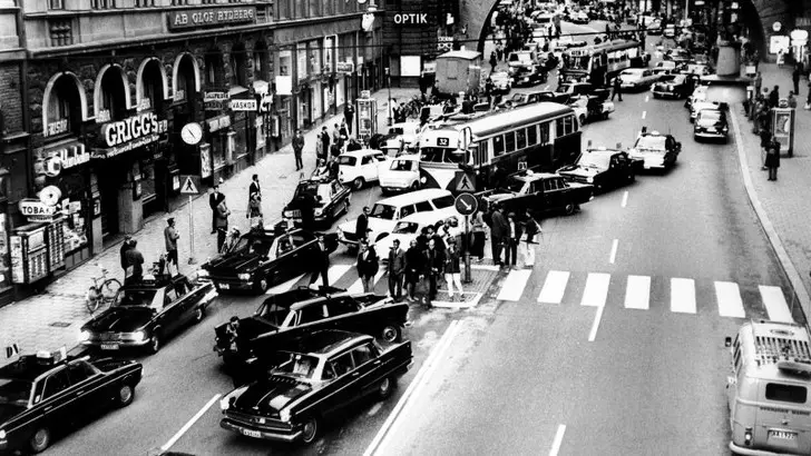 Foto №1 - historien om en foto: dag, hvor Sverige flyttet til højre bevægelse