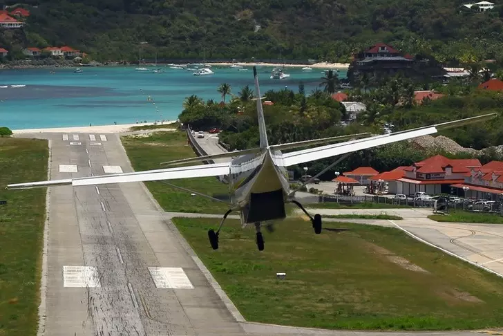 Immagine №11 - Preparati per l'atterraggio: 18 aeroporti pericolosi del mondo