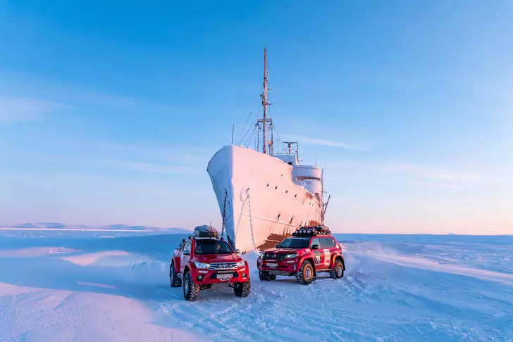 رقم الصورة 1 - على السيارات إلى جزر نوفوسيبيرسك في المحيط المتجمد الشمالي