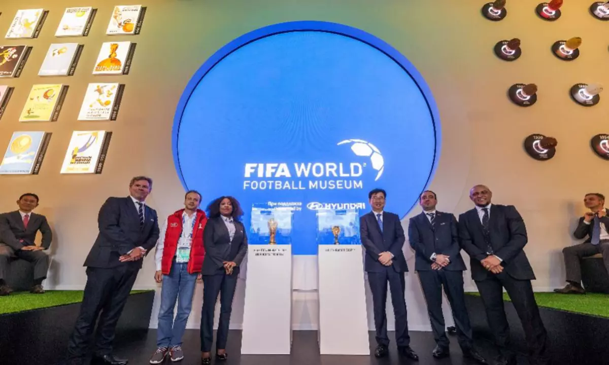 "FIFA дүйнөлүк футбол музейинин Hyundai үчүн колдоосу менен" бир катар сүйлөшүүлөрдүн бир катар сүйлөшүү шоулары болуп өттү