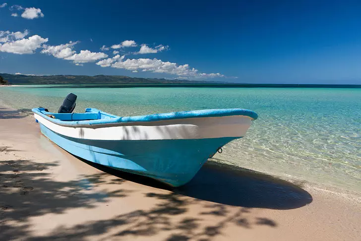 Снимка №1 - разширяване на лятото: 5 страни с най-добрата почивка на плажа през октомври