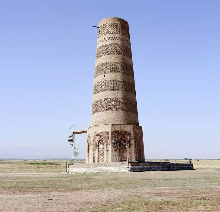 Ifoto №4 -Ngxelo: Ngaphantsi kwe-Dome yeLanga