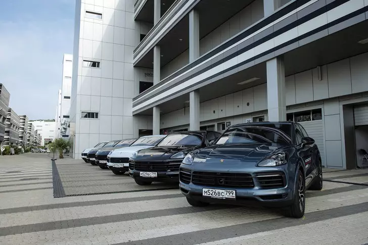 Hejmara Wêne 5 - Porsche Vîrus: Meriv çawa li ser hemî modelên brandê otomobîlê di yek rojê de rêve dibe