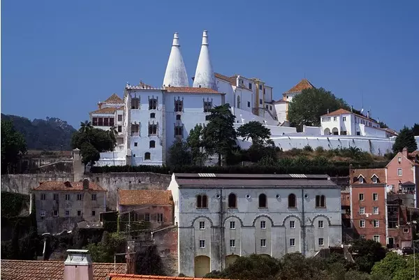 Porutugali Nta Lisbon: Gufunga amarozi, imiraba nini n'Umubyeyi Preverland 31334_16