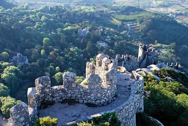 Portugalska brez Lizbone: Magic Ključavnice, Ogromni valovi in ​​Portrje 31334_20