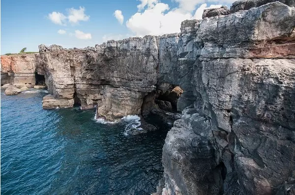 Portugal na walang Lisbon: Magic Locks, Napakalaki Waves at Motherland Portver 31334_6