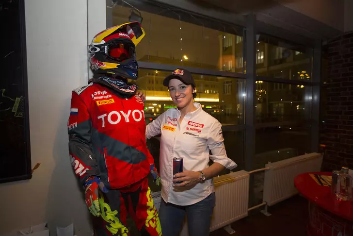 Ifoto Umubare 1 - Anastasia Nifontova izitabira icyiciro cyumwimerere na Motul kuri Dakar 2019