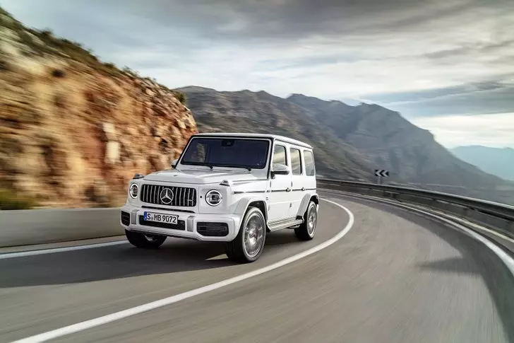 Foto número 5 - New Mercedes-AMG G 63 é capaz de subir nas rochas