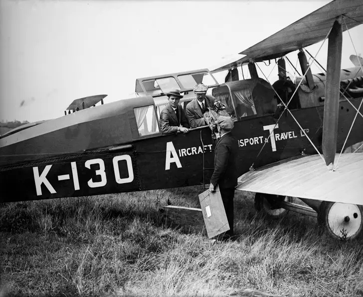 Фотографија број 3 - ОН, Горњи, брже: 5 прекретница у историји путничког ваздухопловства