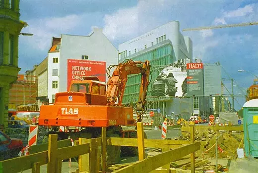 FOTO broj 5 - hodanje od Unter-den Linden za Kreuzberg