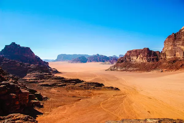 Wadi Ram: Yer üzərində Martian Landscapes 36200_2