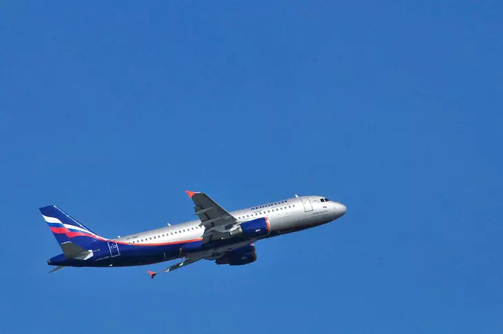 Aeroflot prohlašuje hospodářskou soutěž o nejlepší zbarvení letadla