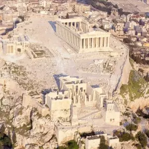 Ifoto №1 - I-Athene Acropolis ibekwe phantsi kophahla