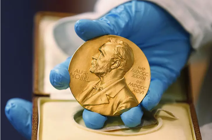 Gambar №1 - Hadiah Nobel di Kimia dilelapkeun panulis pagawéan dina restorasi DNA