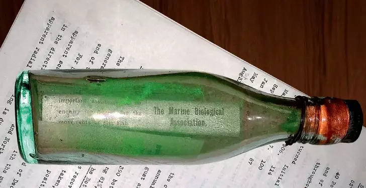 Фото №1 - евиденција: порака во шишето