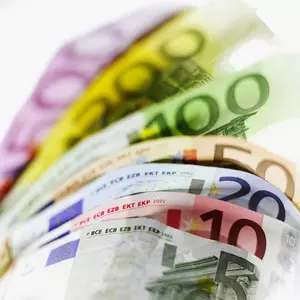 Numero ng Larawan 1 - Ang bilang ng mga pekeng euros ay lumalaki