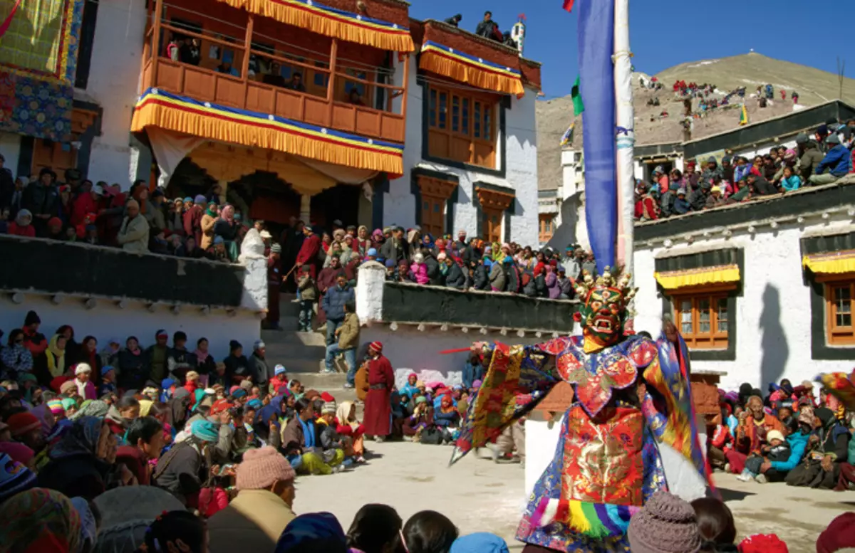 Foto №3 - Buddha Roads: Rapportearje fan nijjiers Tibet