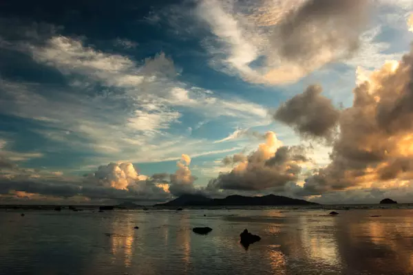 Nemirna obitelj Krakatau