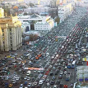 Foto №1 - Moscow Center akan ditutup untuk mobil tua