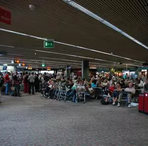Fotoğraf №1 - Roma havaalanının bagaj kaosu