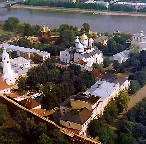 Fotokumnûmer 1 - Argeologen hawwe mear dan 1,5 tûzen items fûn yn Novgorod